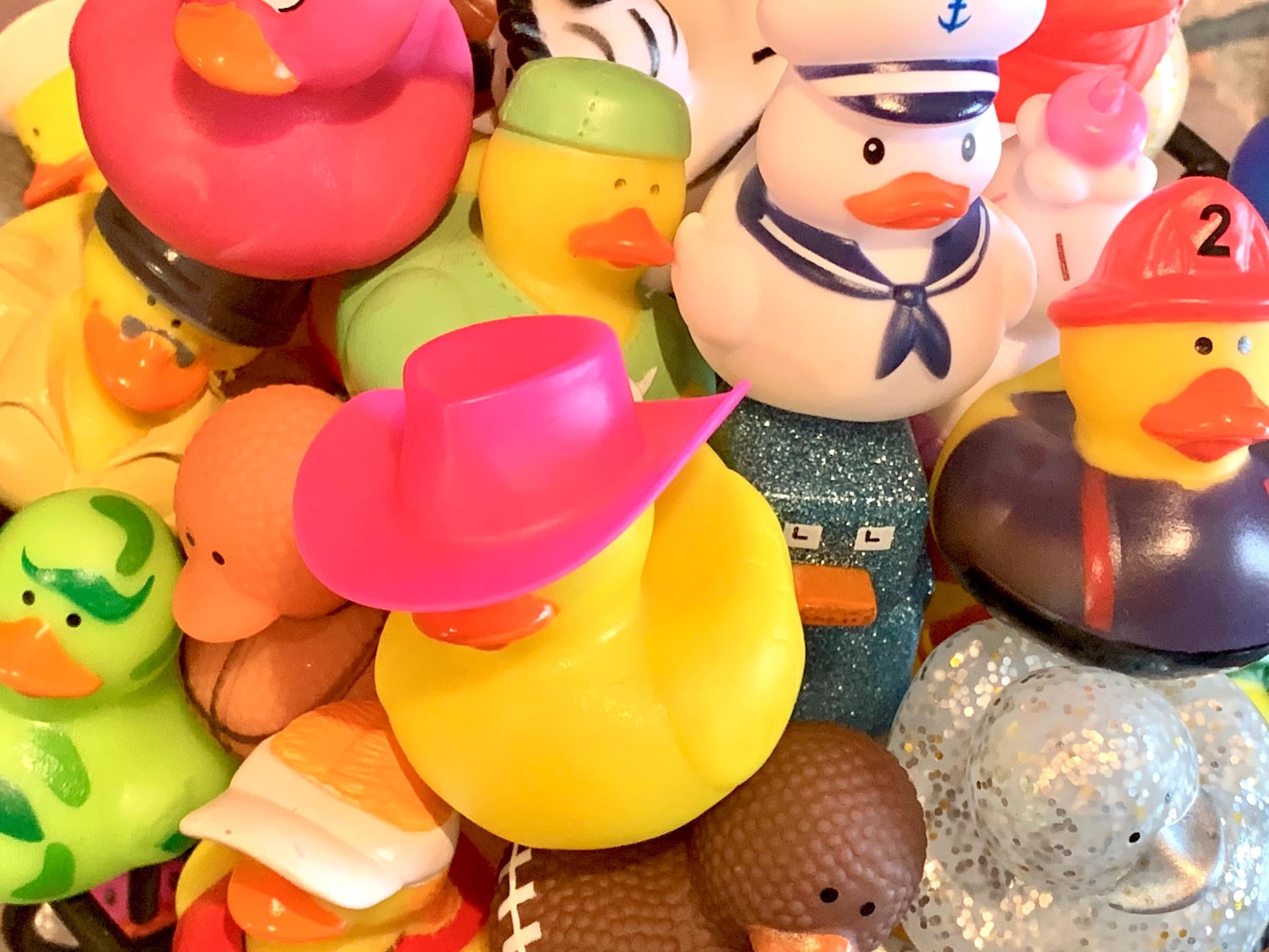 Bulk Cruise Ducks . Cruise Ship Ducking Kit . Rubber Ducking Kit ...