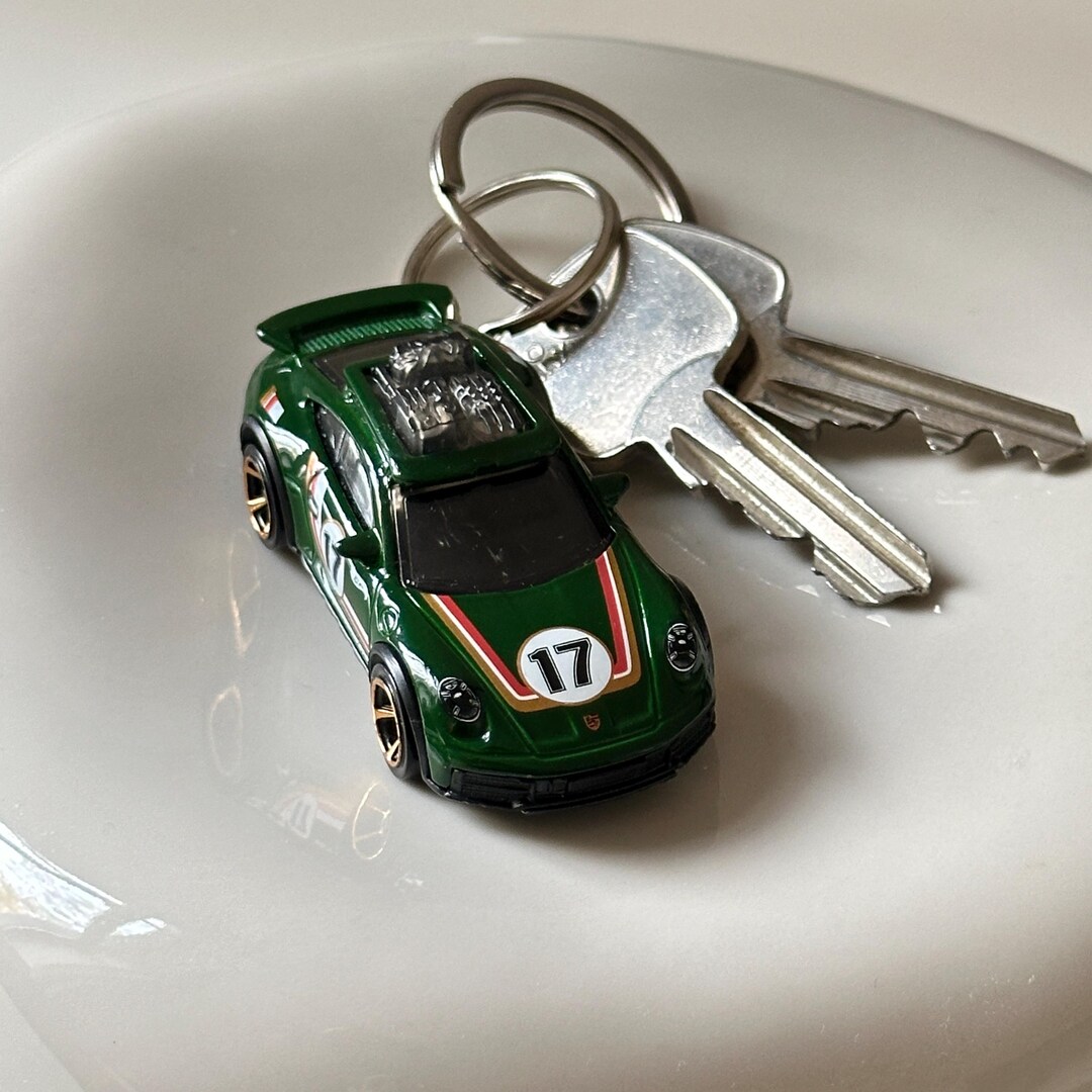 PORSCHE 911 Dakar Rallye Keychains [custom Hotwheels Car Couple ...