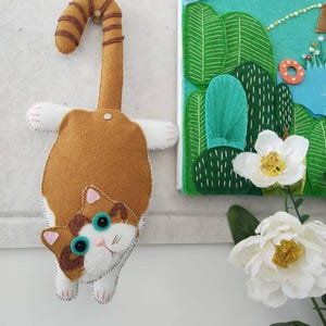 Cute Moving Cat Head, Gift for Pets,unique Design, Handmade, Custom ...
