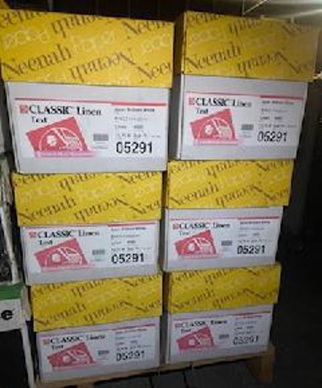 Neenah Classic Linen 70 Lb Text 8 1/2 X 11 Paper AVON BRILLIANT WHITE ...