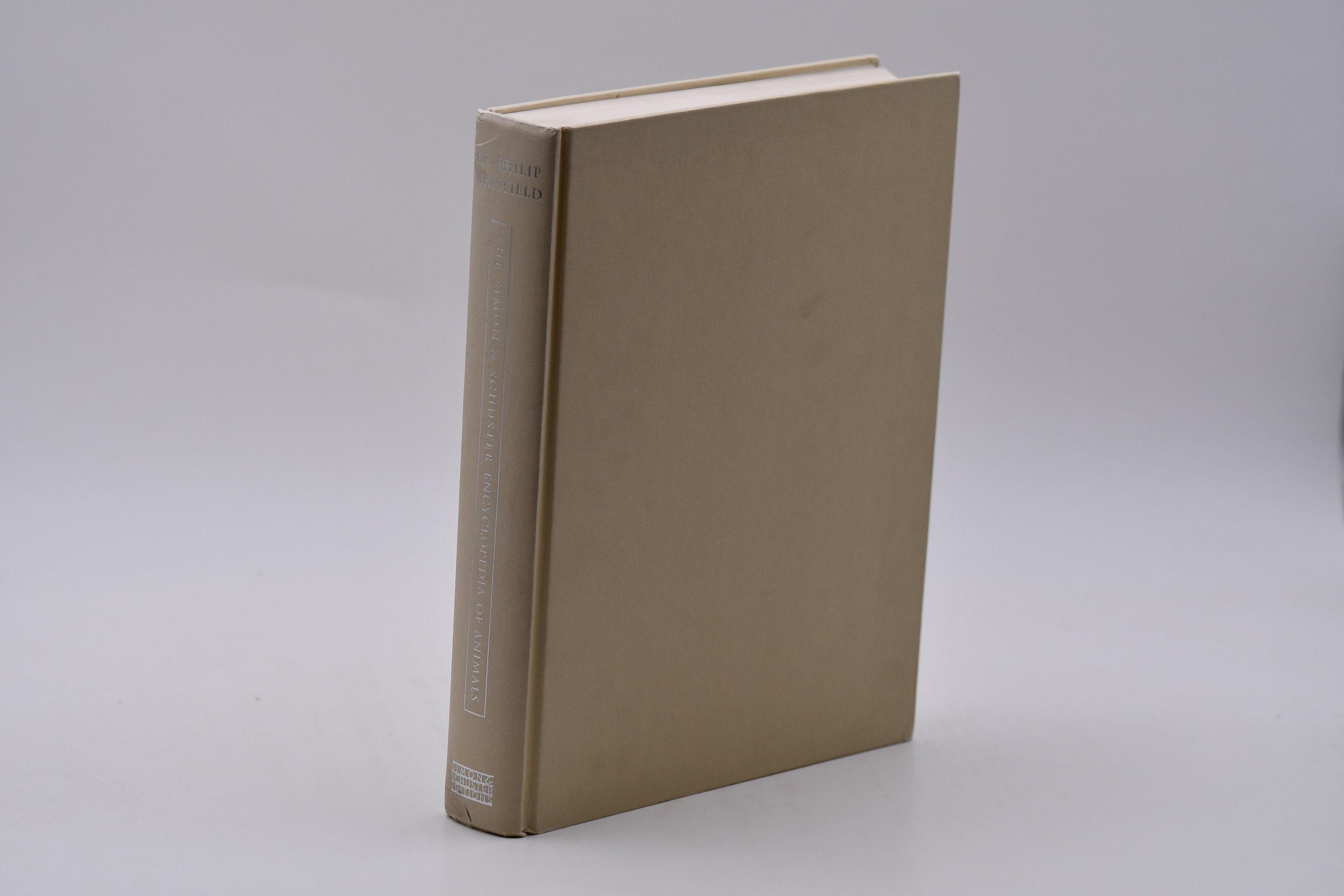 The Simon & Schuster Encyclopedia of Animals: A Visual Who's Who of the ... The Simon & Schuster Encyclopedia of Animals: A Visual Who's Who of the ...