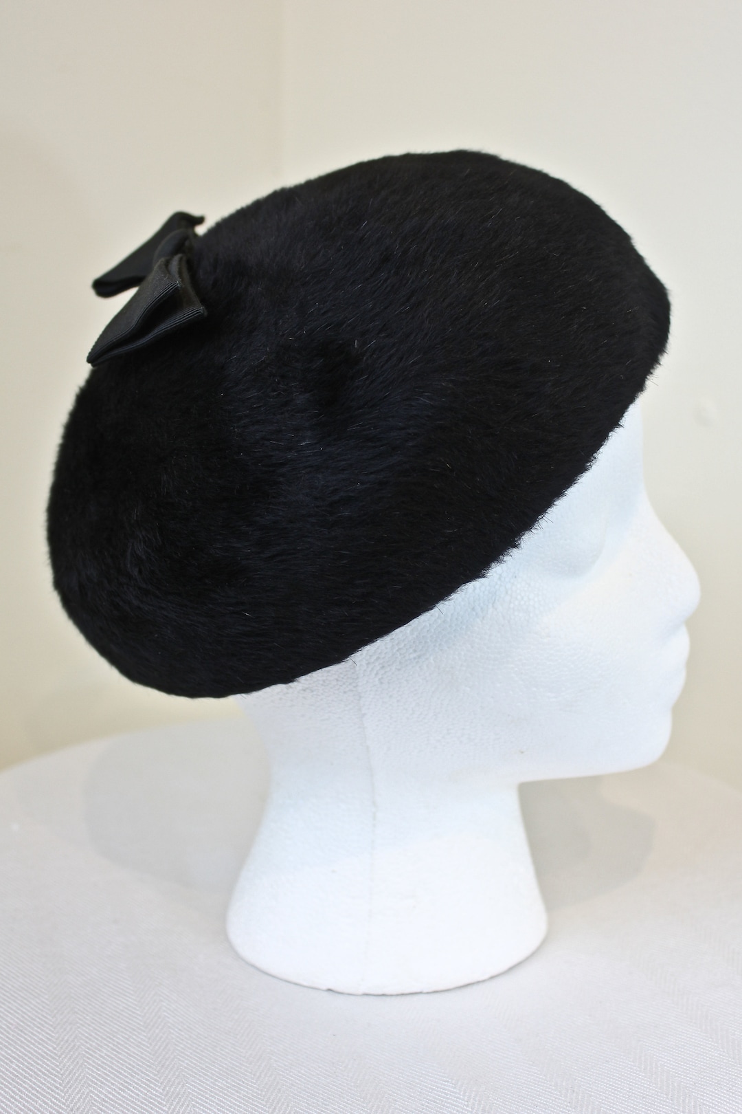Elegant Black Fur Capulet Style Hat With Bow, C1950s, Fifties Black ...