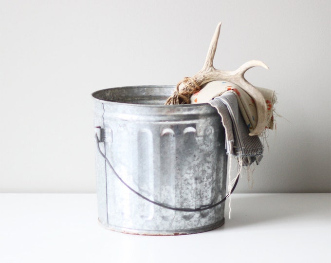 Vintage Galvanized Carry Pail / Gray Metal Bucket - Etsy