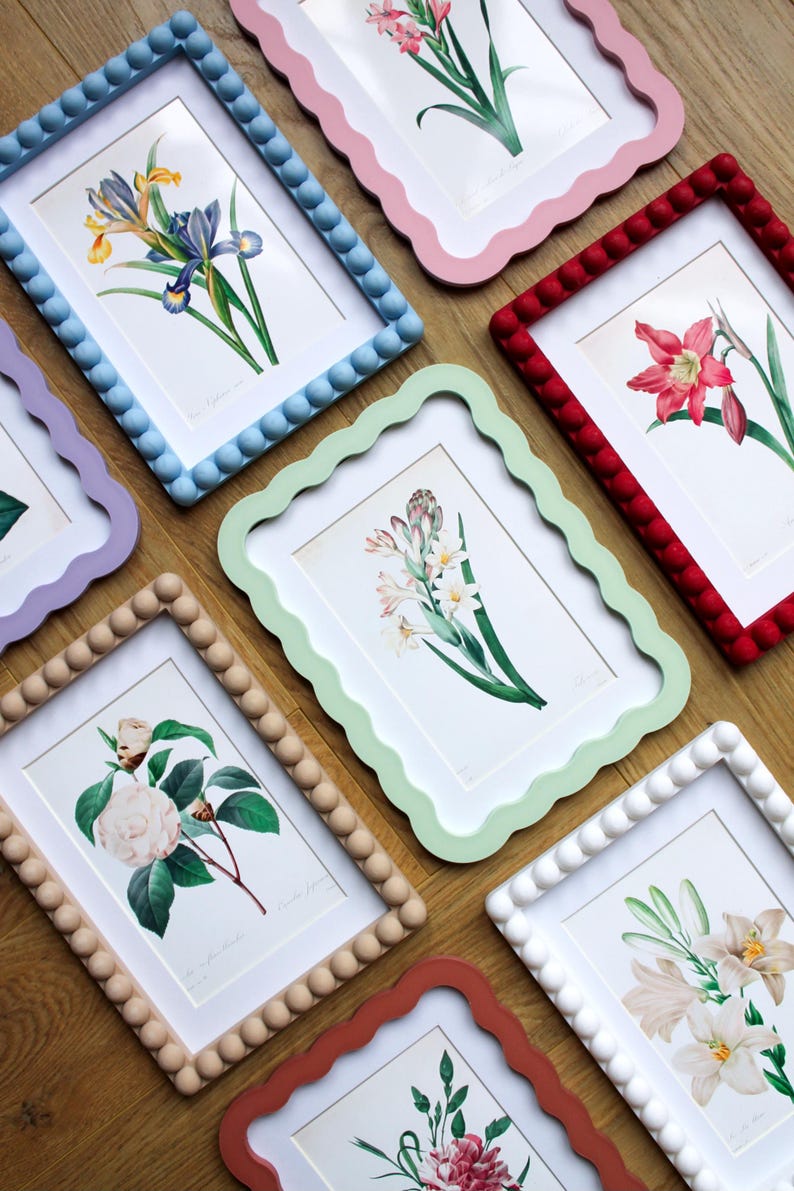 Bobbin Photo Frame: Magnetic, Wall Mount, Free Standing, 5 X 7 With 6 X ...