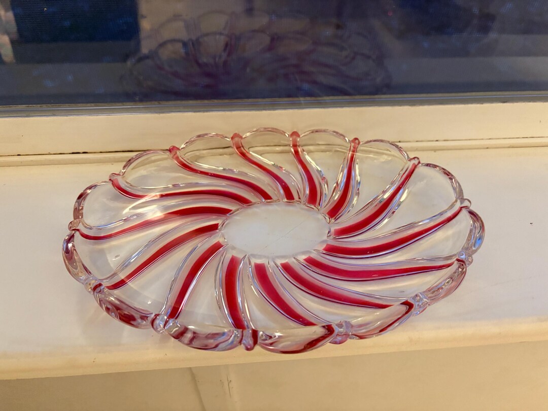 Vintage Mikasa Oval Peppermint Red Swirl Glass Candy Striped Dish 9 1/4 ...