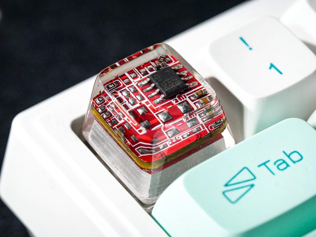 Red Circuit Board Chip Artisan Keycap – Resin Keycap Set for Cherry MX ...