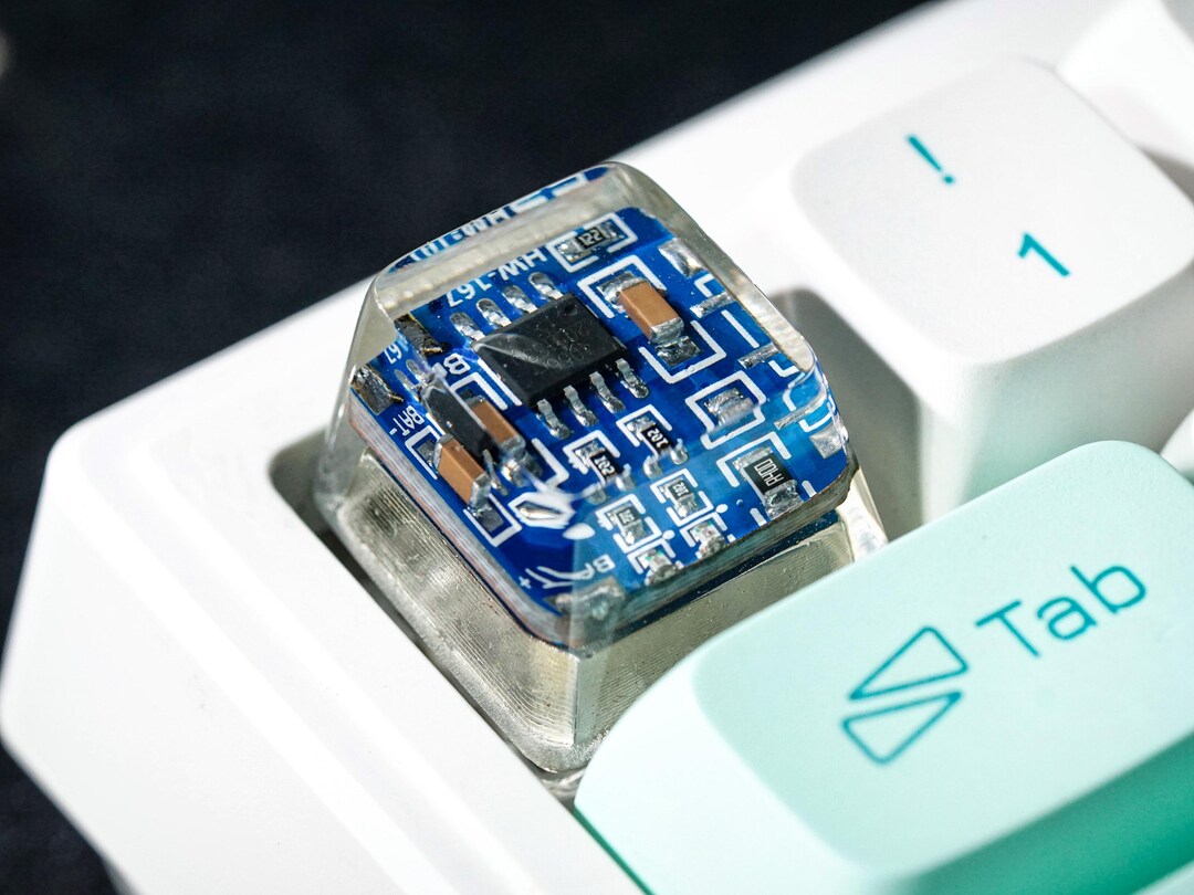 Blue Circuit Board Chip Artisan Keycap – Resin Keycap Set for Cherry MX ...