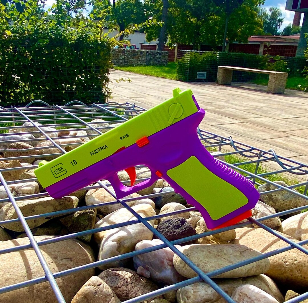 Pistol 18 Fidget Toy, Cosplay/prop/toy Gun - Etsy