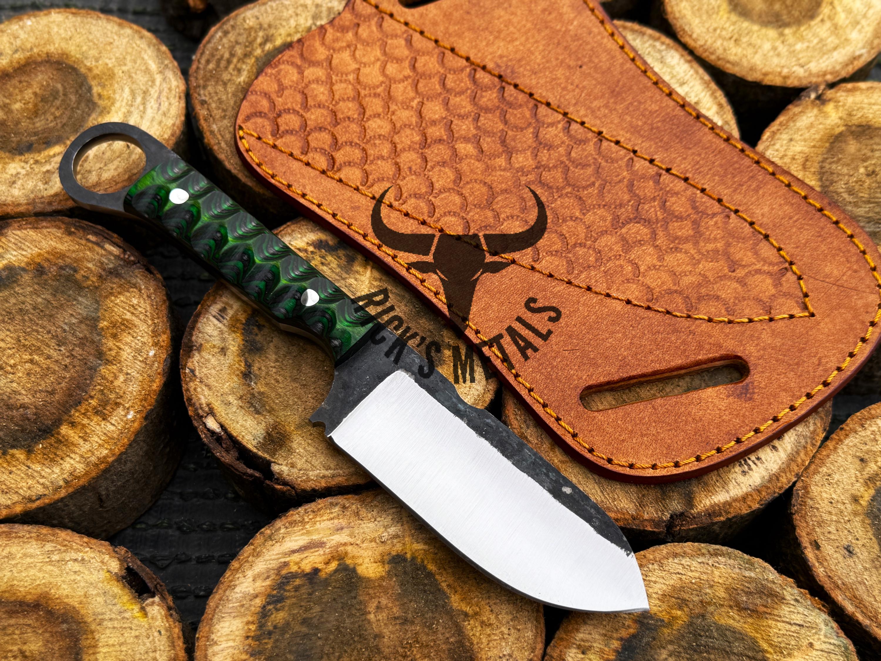 Finger Hole Handmade D2 Steel Camping Knife With Horizontal Sheath ...