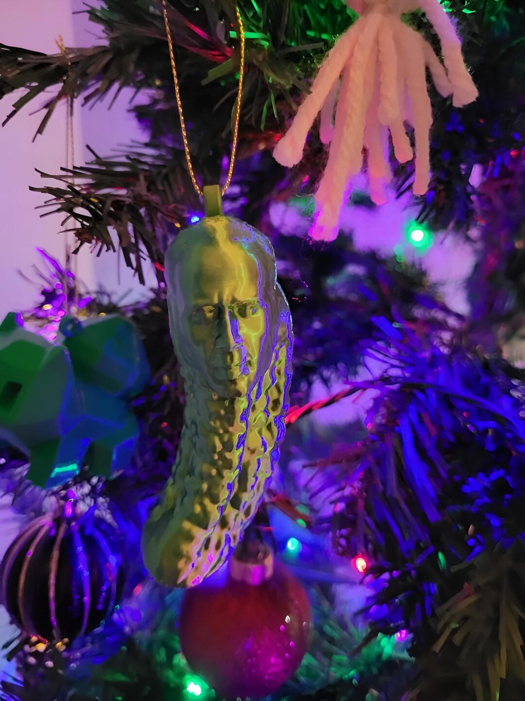 Picolas Cage Hanging Christmas Tree Decoration Nicolas Cage Pickle Meme ...