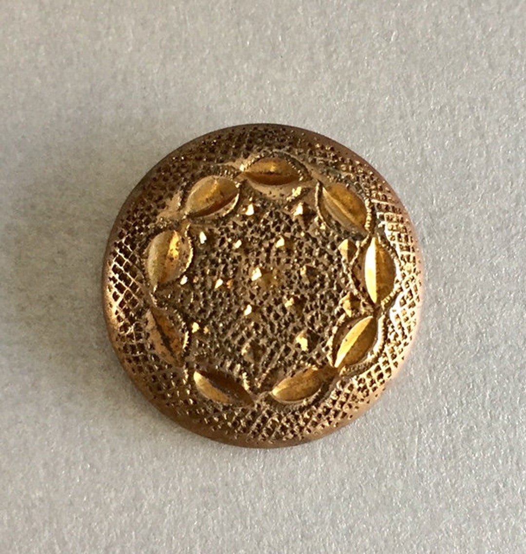 Antique Victorian Gilt Button - Etsy