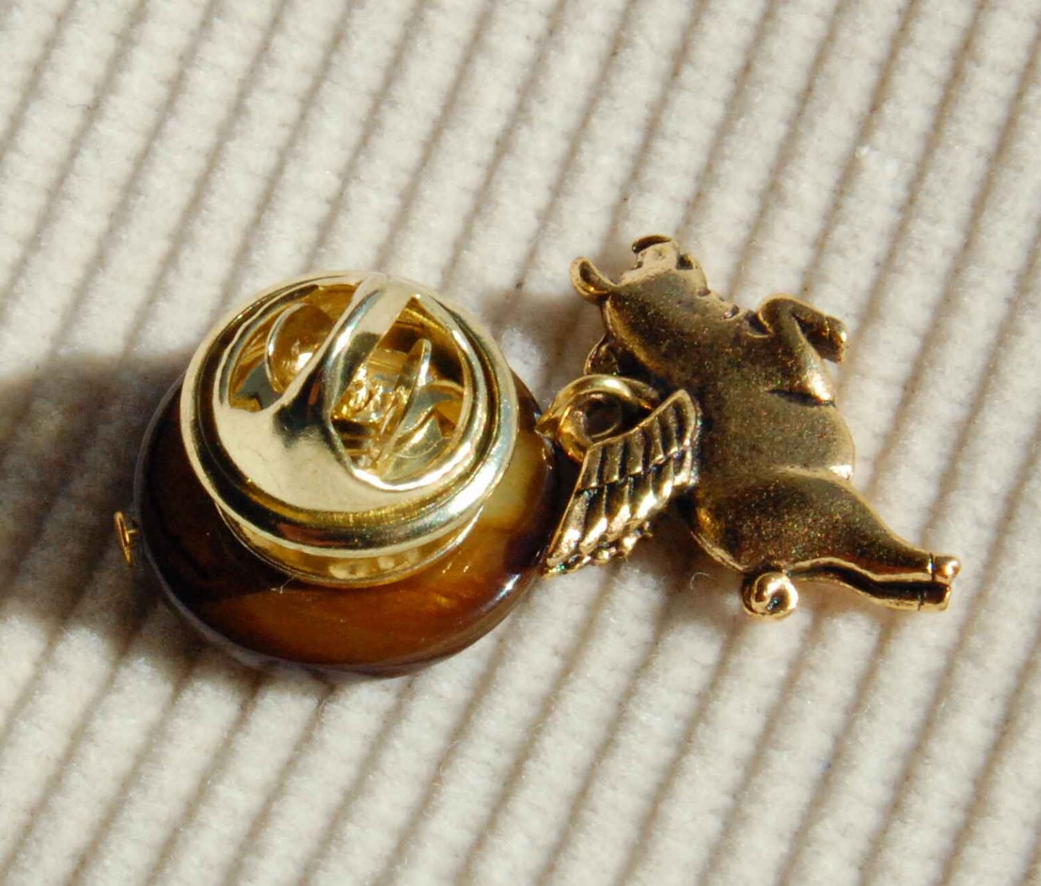 Flying Pig Tie Tack, Pig With Wings Lapel Pin, Your Choice Brown, Cream ...