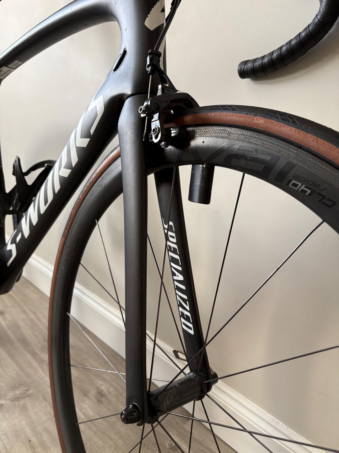 Aerodynamic Cycling Wheel Valve Cover for Time Trial TT Bikes ...