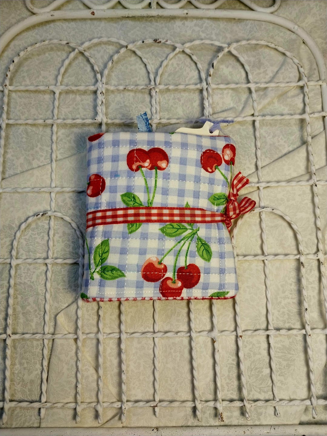 Quilted Needle Book, Needle Case, Needle Work Tool Holder. Cherry ...