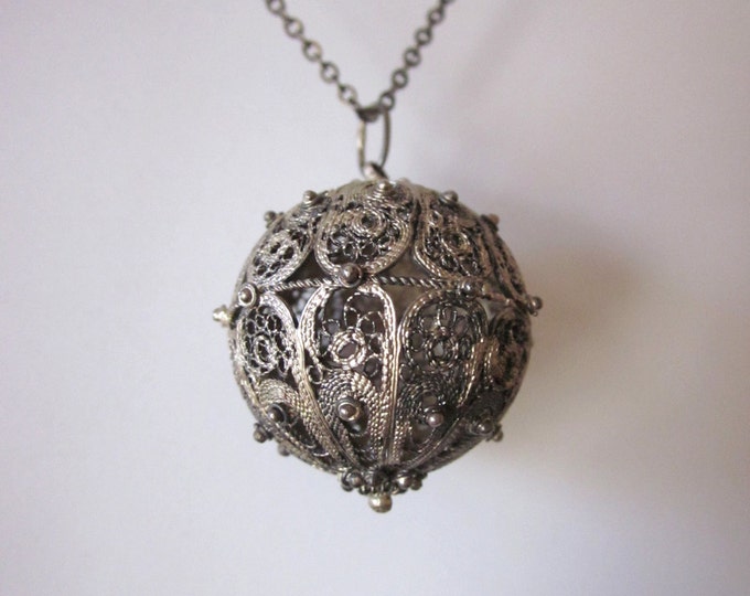 Vintage Silver Filigree Ball Pendant With Sterling Chain - Etsy