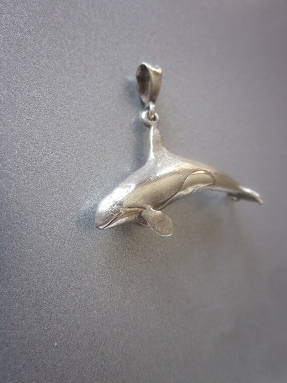 Vintage sterling whale charm - Gem