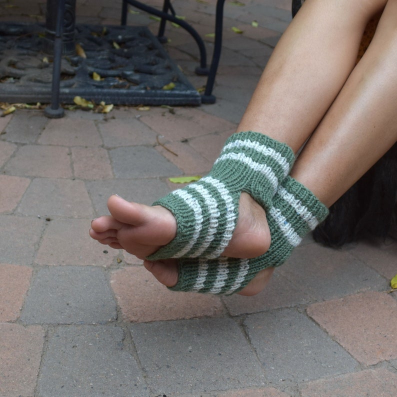 Yoga Socks Handknit Toeless Socks Flip Flop Wool Socks Green Etsy