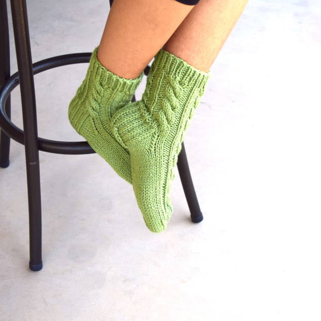 Hand Knit Socks Cable Knit Bed Socks Green Winter Burr Basket Womens ...