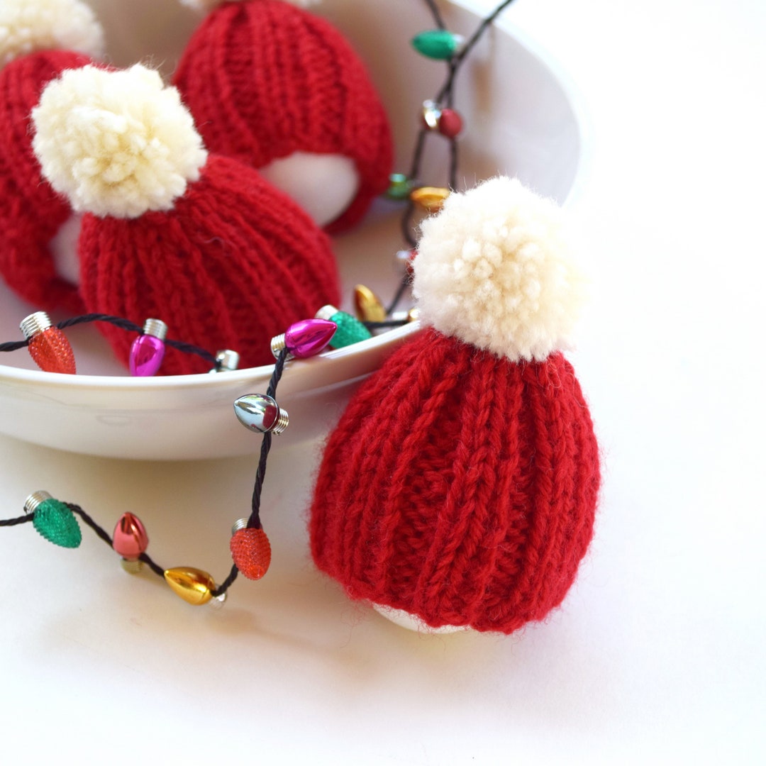 Knitted Egg Hat Set of 4 Wool Egg Cozy Red White Pompom Christmas ...