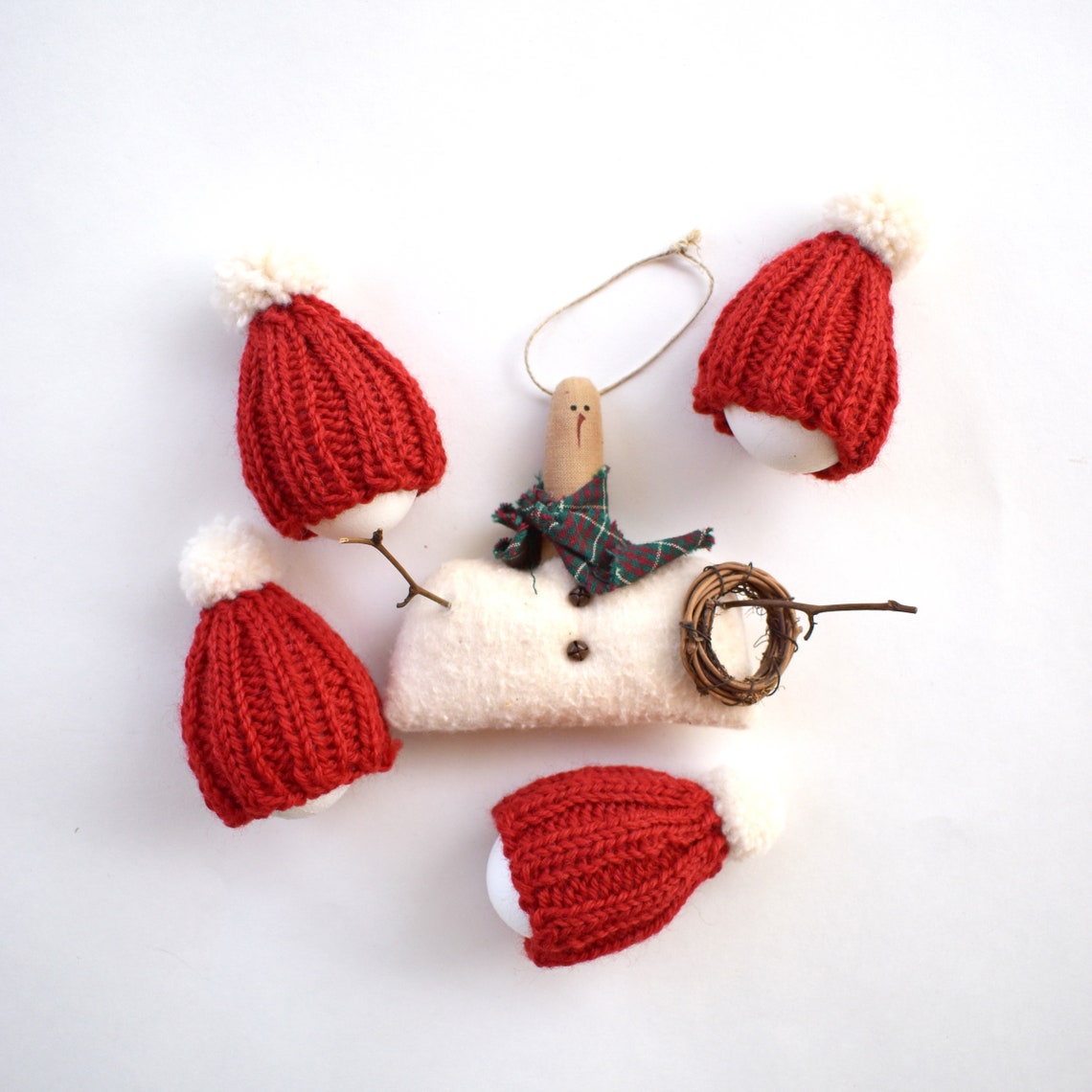 Knitted Egg Hat Set of 4 Wool Egg Cozy Red White Pompom - Etsy