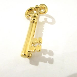 Gold Tone Skeleton Key Brooch Vintage Large Pin - Etsy