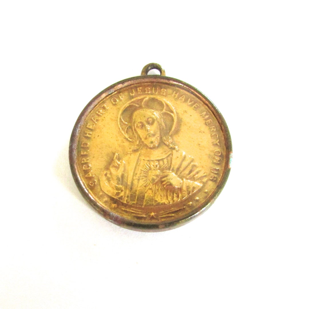 Sacred Heart Jesus Christ Medal Gilt Metal Saints Medal Gold - Etsy