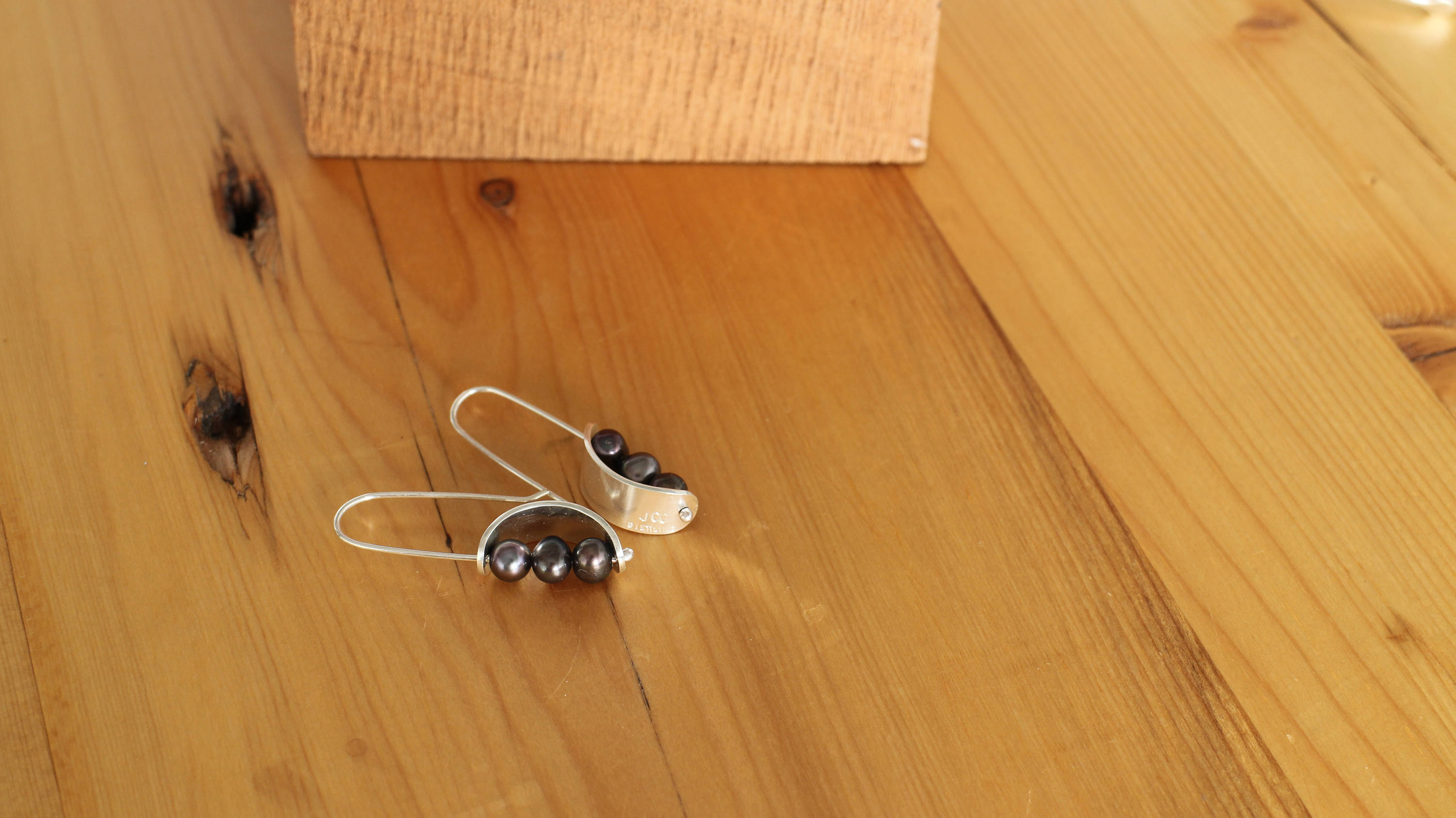 Peas in a Pod Pearl Earrings | Etsy