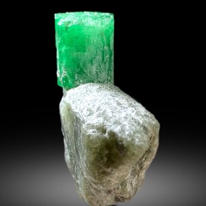 Emerald Specimen From Pakistan, Weight : 30.30 Cts - Etsy