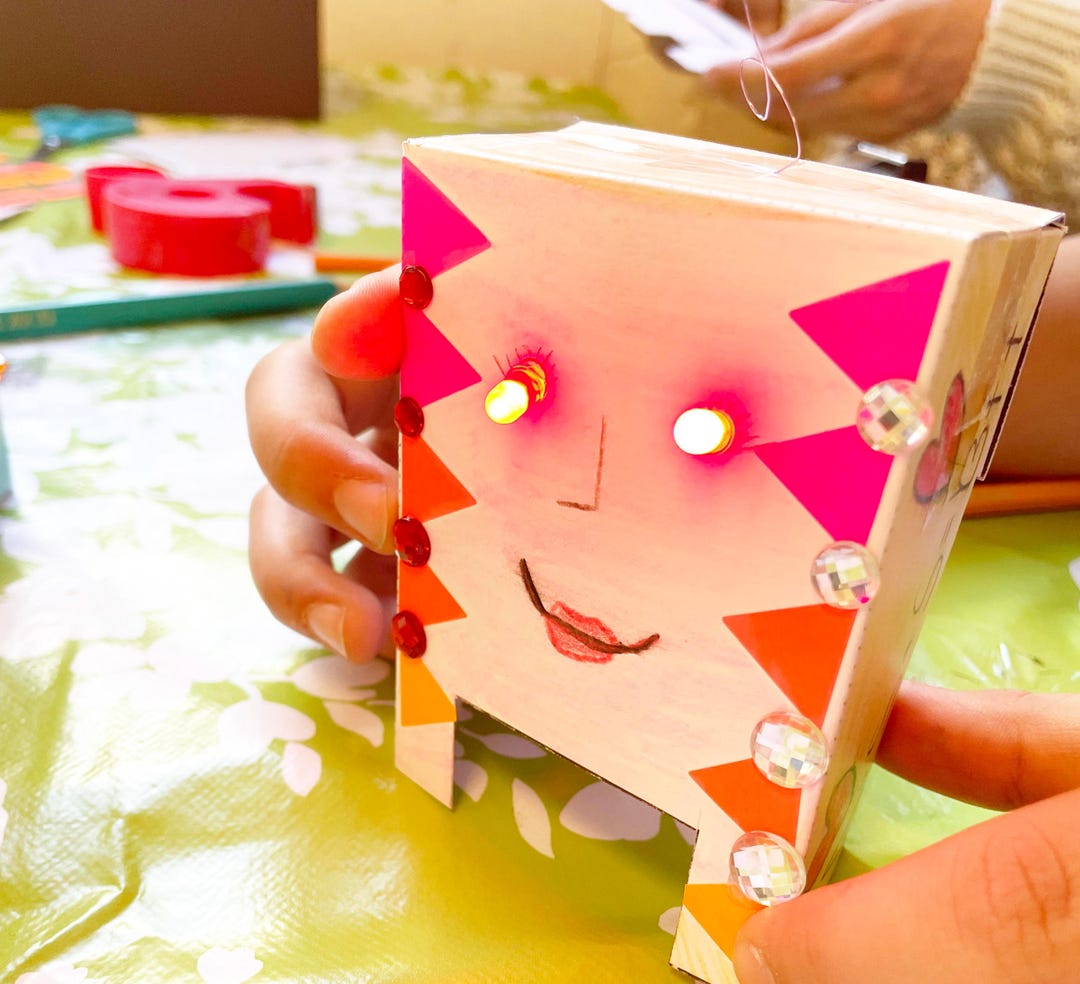 Paper Model Robot Craft Kit for Children – LED Eyes, Battery, Copper ...