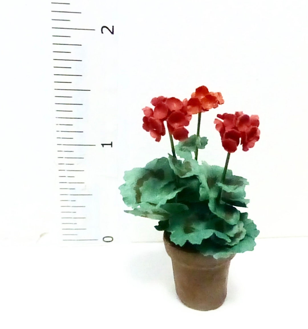 KIT 12 Geraniums, Red/pink, Paper, Miniature Flower, Dolls House Garden ...