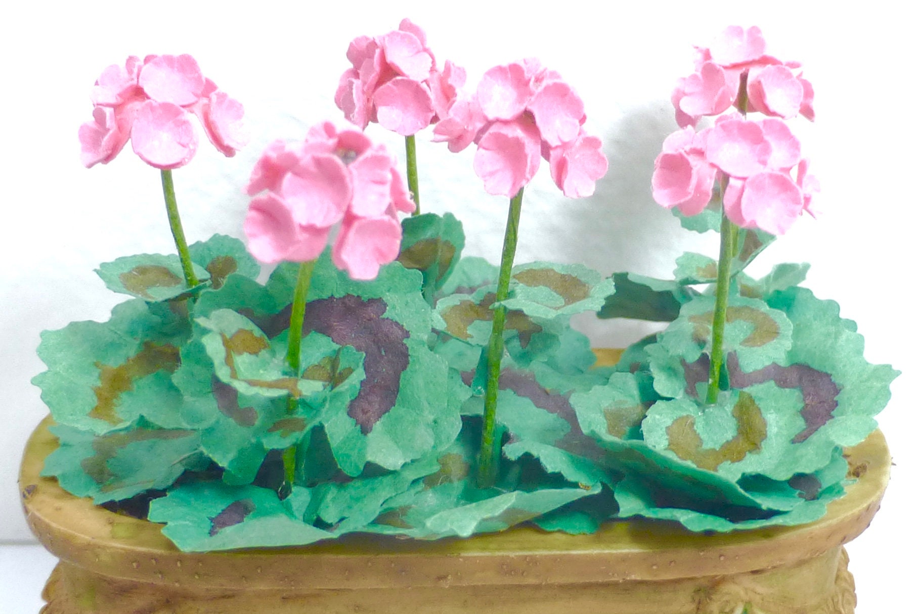 KIT 12 Geraniums, Red/pink, Paper, Miniature Flower, Dolls House Garden ...