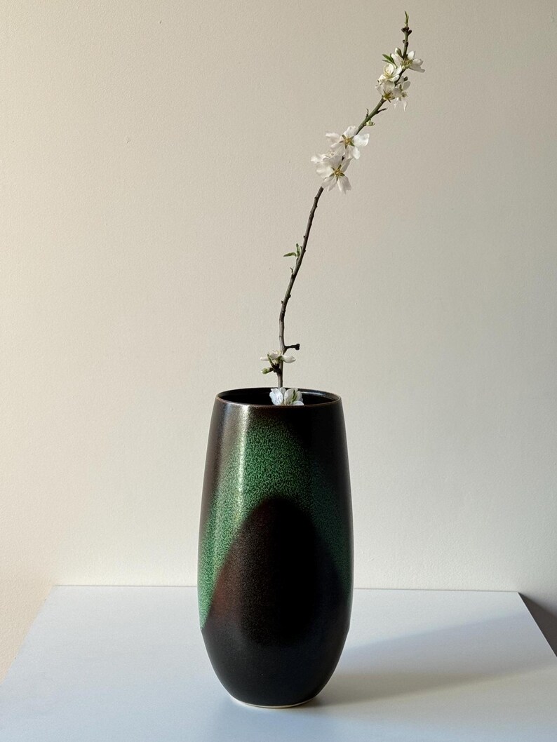 IKEBANA FLOWER Vase/tachikichi Jade/hisui Kyo-yaki, Japan 1960s - Etsy