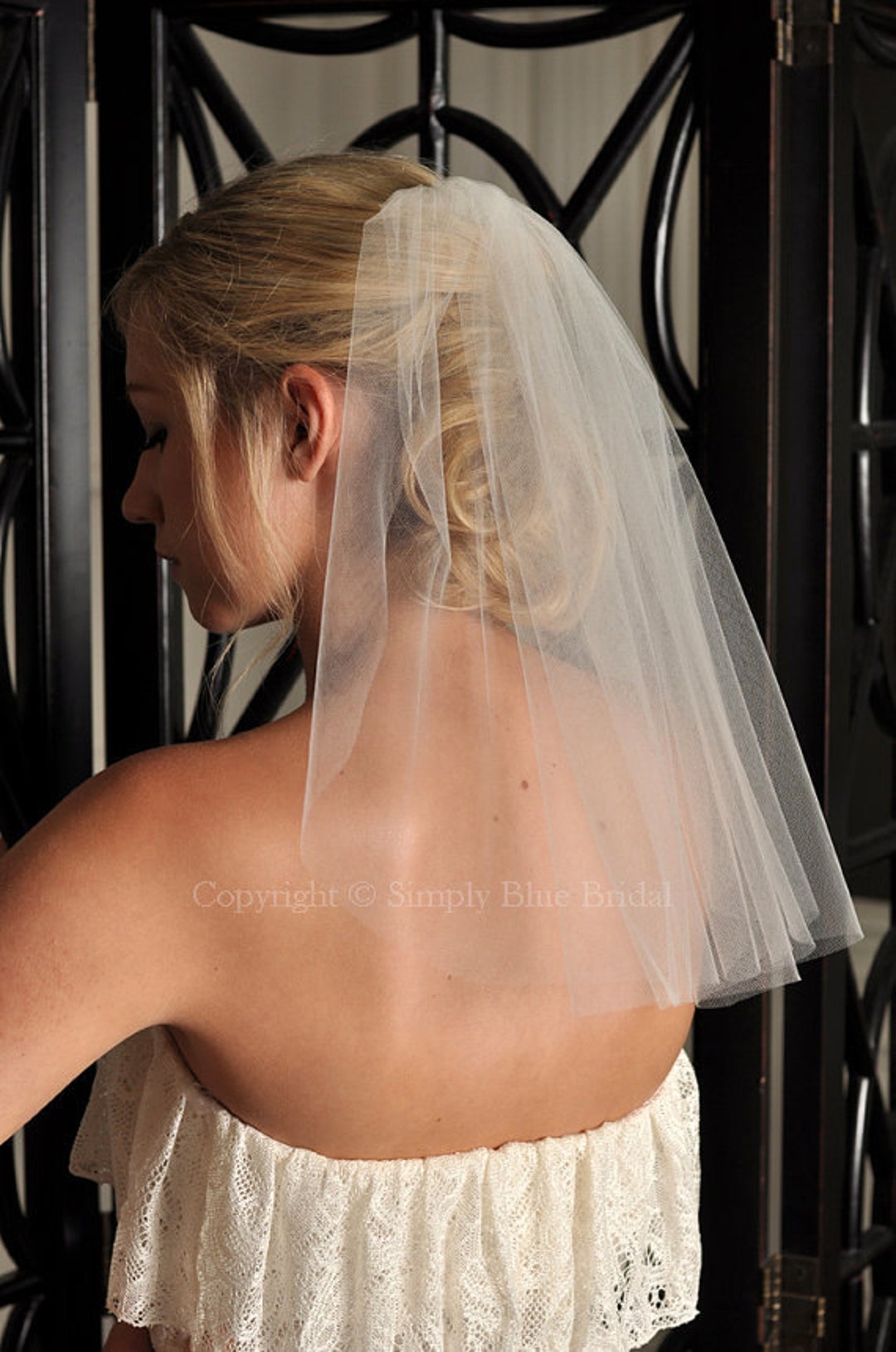 Shoulder Length Bridal Veil - Raw Edge, Metal Comb - Etsy