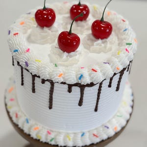 Fake Hot Fudge Sundae Cake: Bakery Display, Photo Prop - Etsy