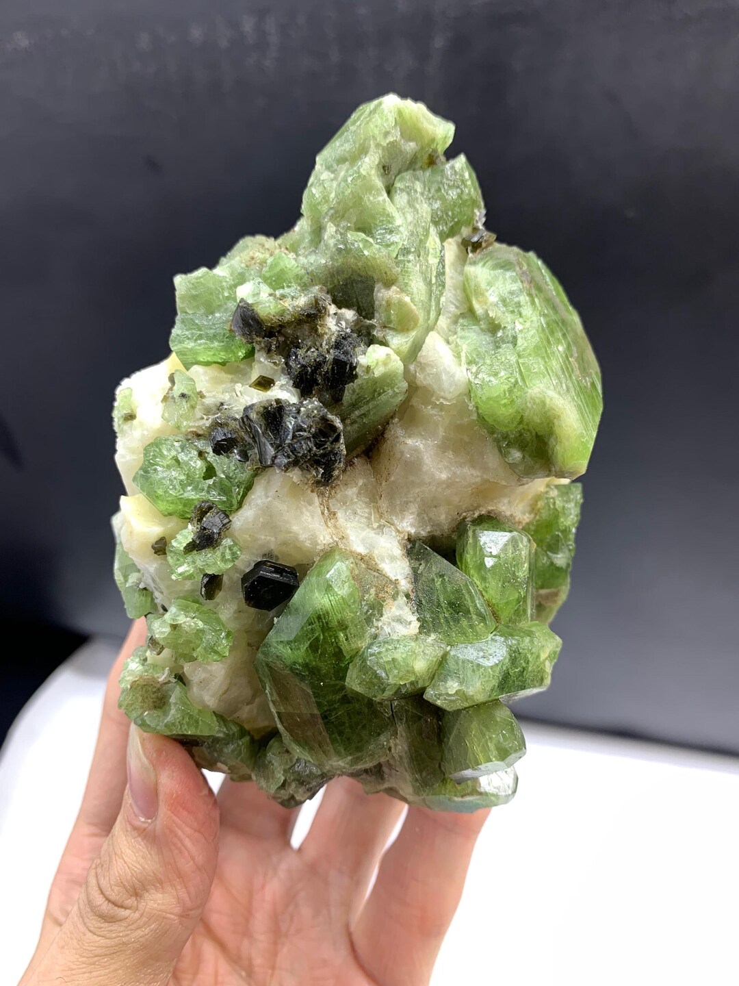 Diopside Specimen From Badkhashan Afghanistan. Weight 636grams ...