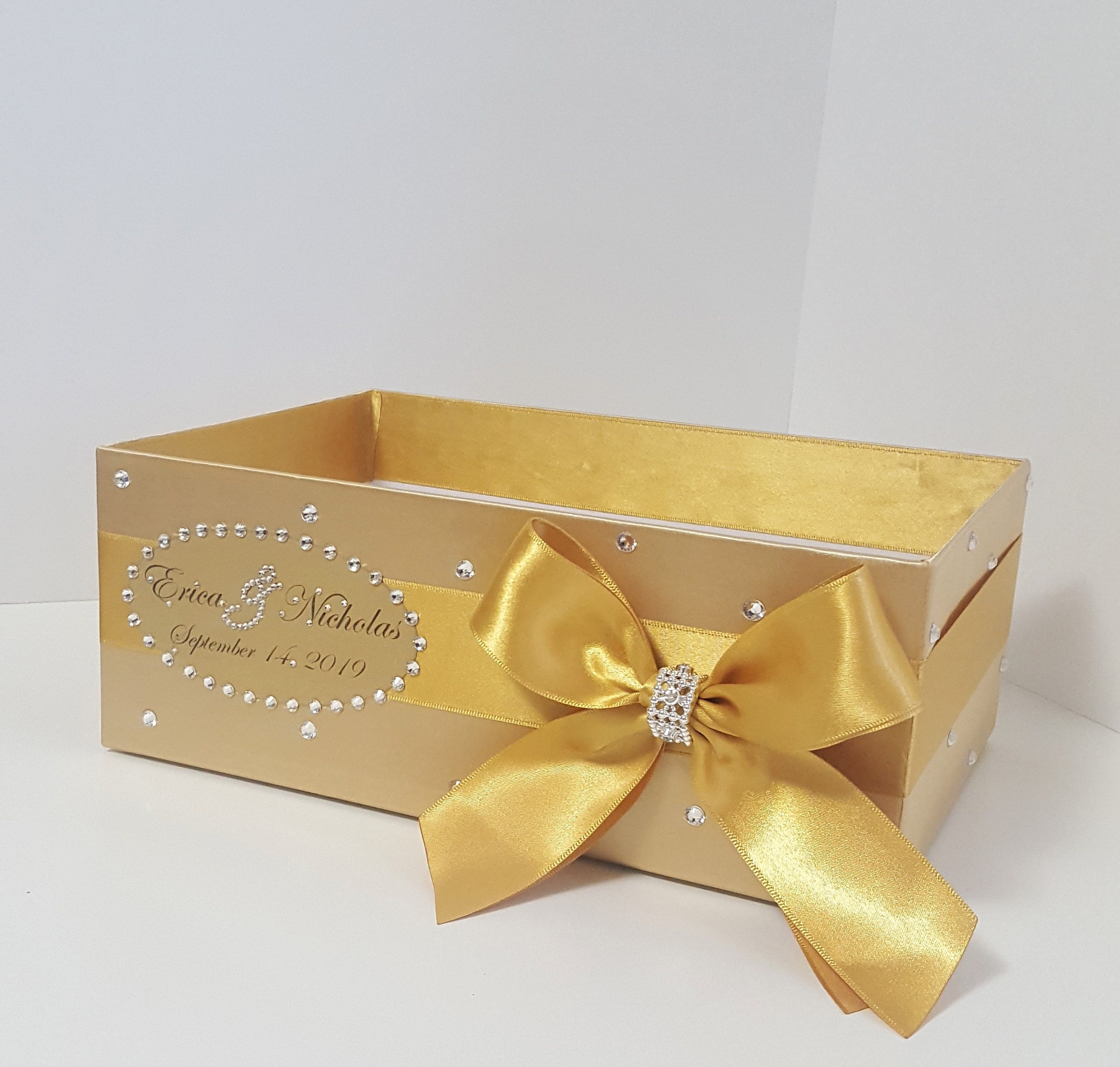 Custom Wedding Program Box: Champagne Amenities, Fabric Centerpiece - Etsy