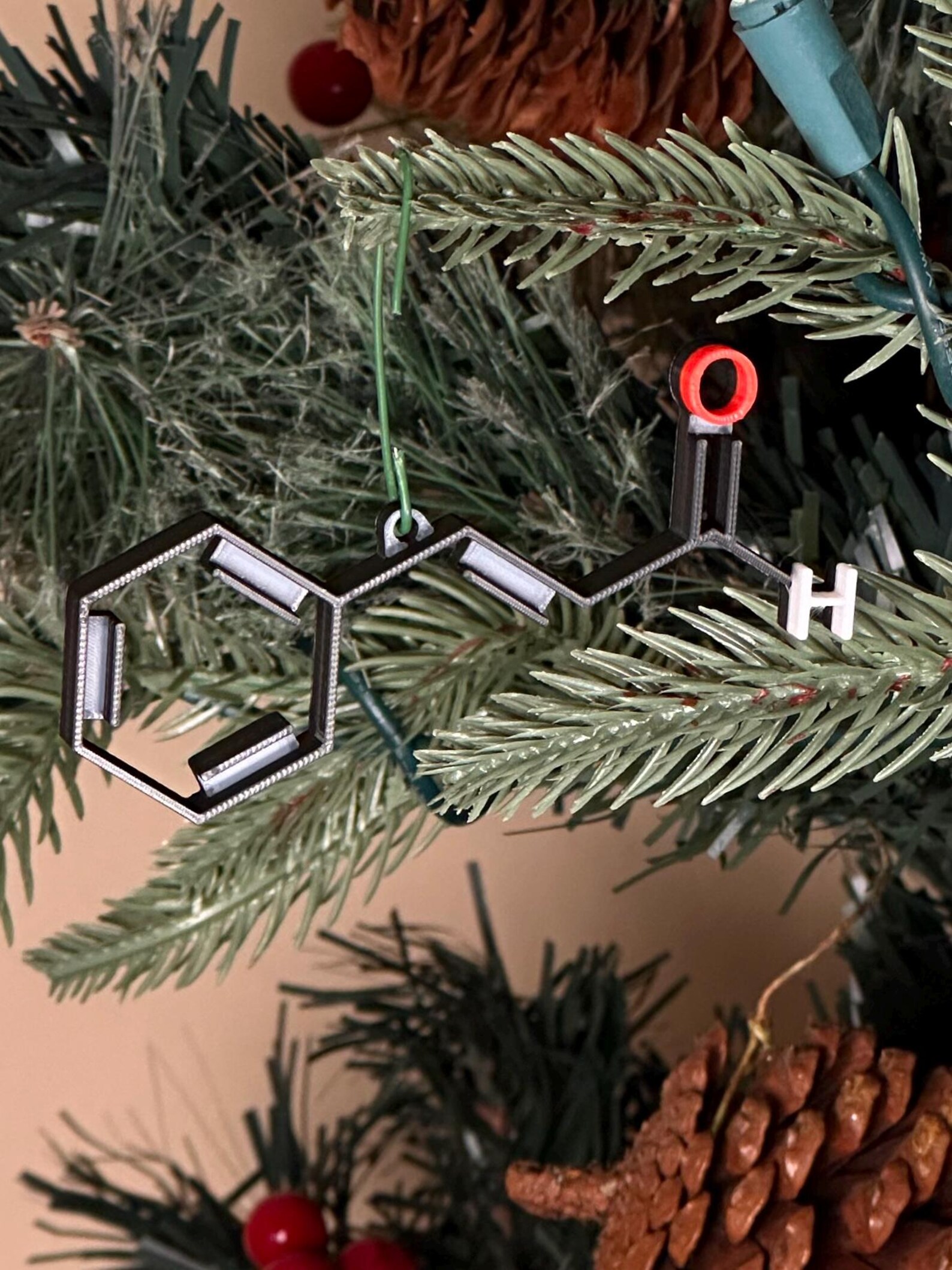 Decorative Cinnamaldehyde Molecule Decoration – Chemical Inspired ...