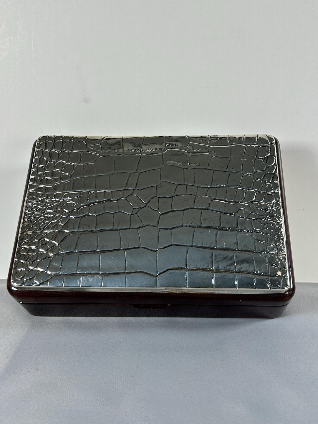 AERO NYC Thomas O'brien Crocodile Embossed Keepsake Box, Silver Lid - Etsy