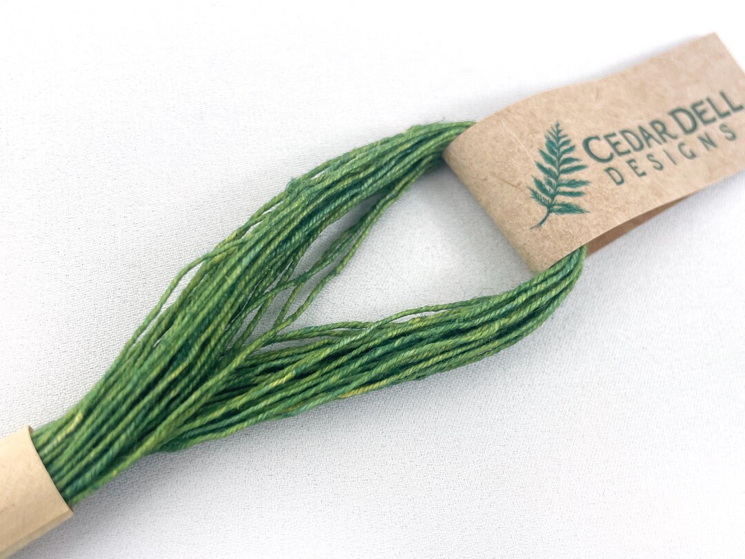 Bright Green Linen Bookbinding Thread, Plant Dyed 25/3 Coats Barbour ...