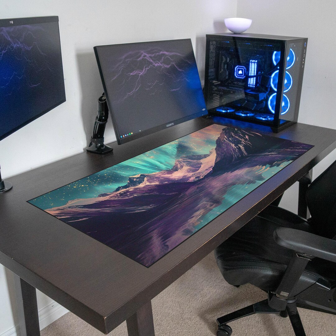 Aurora Borealis Mouse Pad - Snowy Mountains & Northern Lights ...