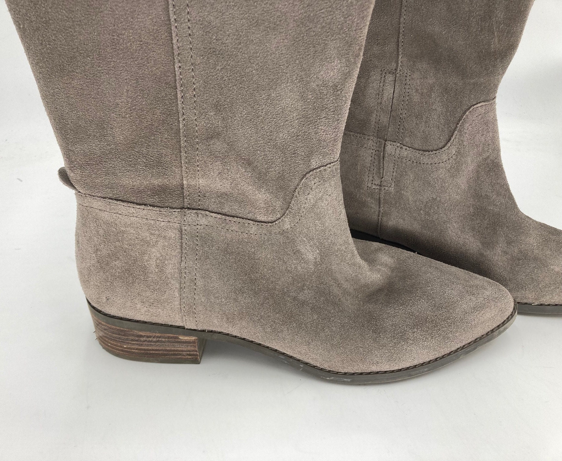RARE Vintage Chic LUCKY BRAND Dove Grey Suede Boots Mid-calf Excellent ...