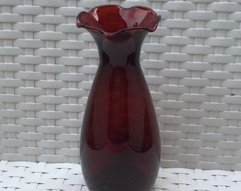 Ruby Red Vase - Etsy