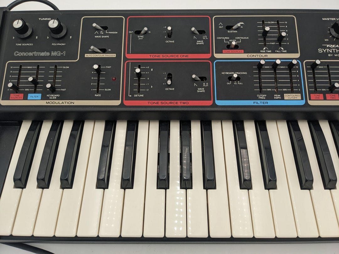 RARE - Excellent Condition 1981 Moog REALISTIC SYNTHESIZER Designed by ...
