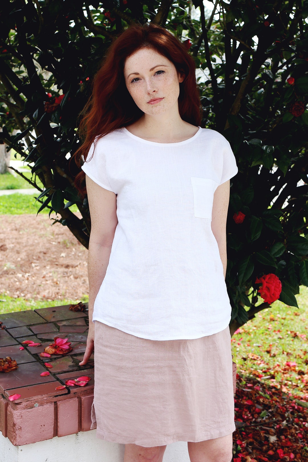 Linen Pocket Tee, Scoop Neck, Curved Hem, Short Sleeve, Relaxed Fit ...