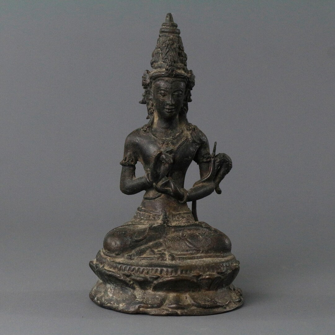A Lovely Bronze Figure of Dewi Sri - Hindu Rice Goddess - Collectable ...
