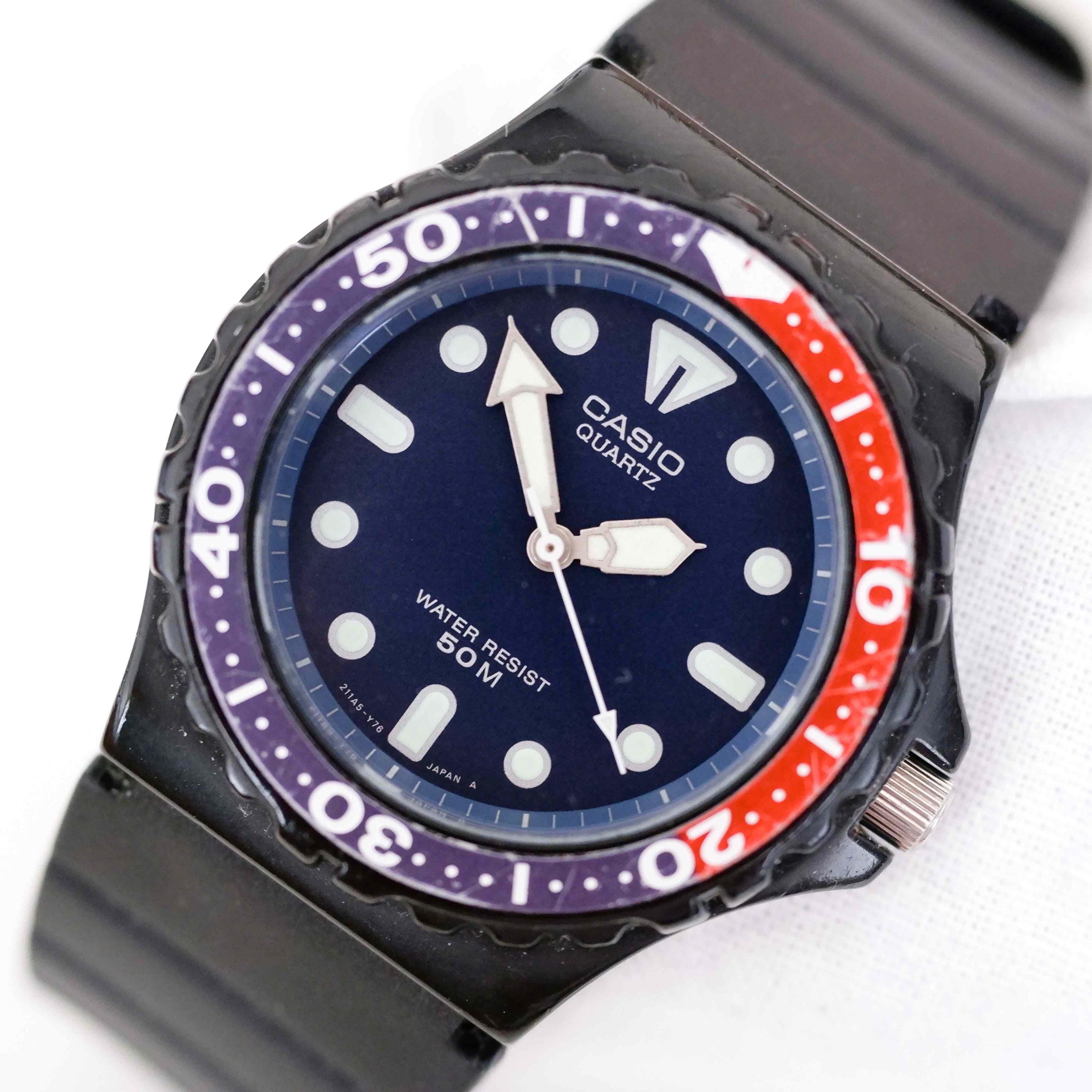 Casio Pepsi Vintage Watch - 90s Diver With Blue and Red Dial - Etsy