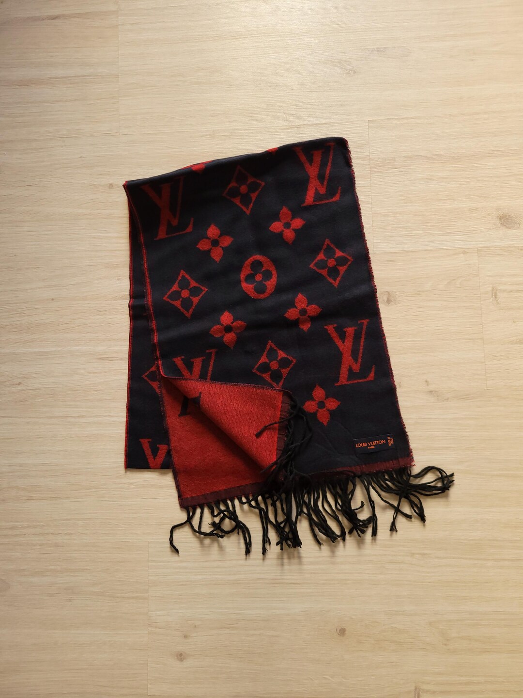 Louis Vuitton Vintage Authentic Blue and Red Scarf,cotton,perfect ...
