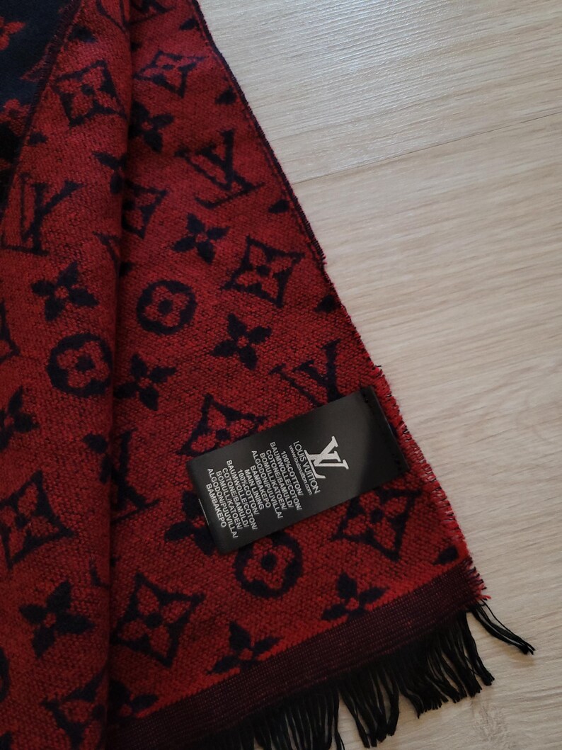 Louis Vuitton Monogram Blue and Red Vintage Authentic Scarf,cotton ...