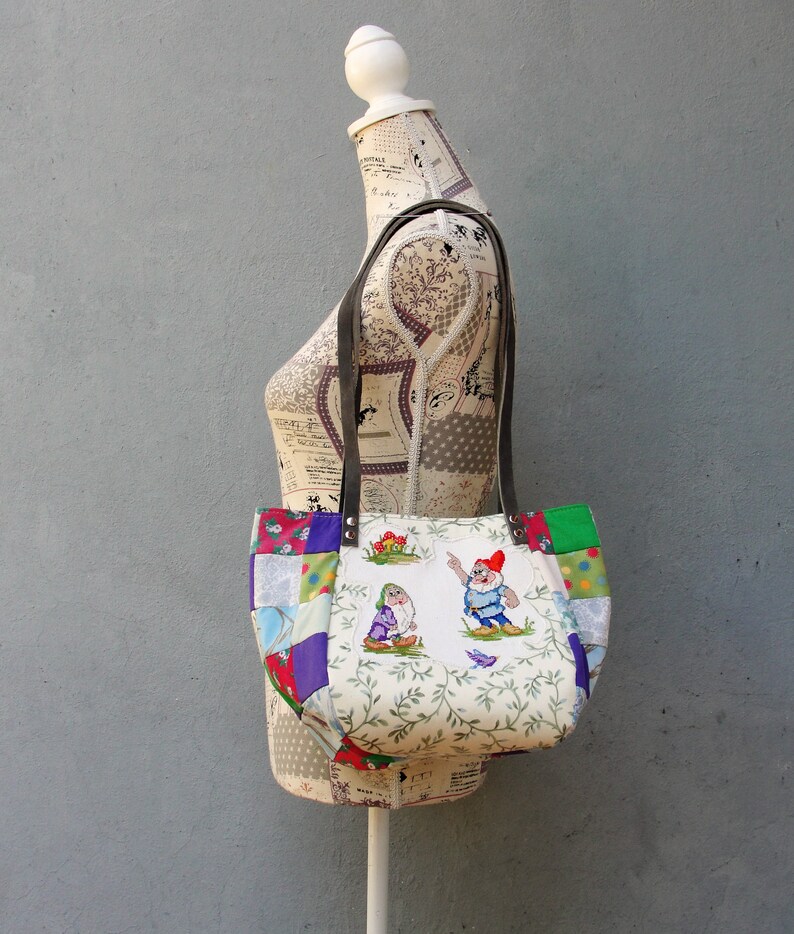 Fairy Tale Bag Snow White and the Seven Dwarfs Vintage Embroidery, Red ...