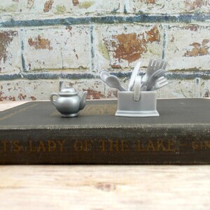 Barbie Doll Kitchen Accessories, Silverware, Tea Pot, Miniature ...